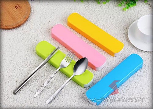 Jual Sendok Set Stainless Motif | Harga Murah & GRATIS Ongkir area ...